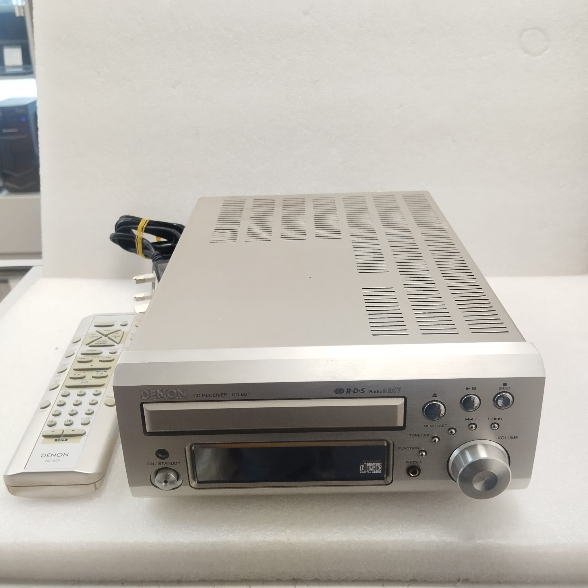 Pre-owned Denon UD-M31 CD Receiver Compact Audio Stereo System HiFi AMP ...